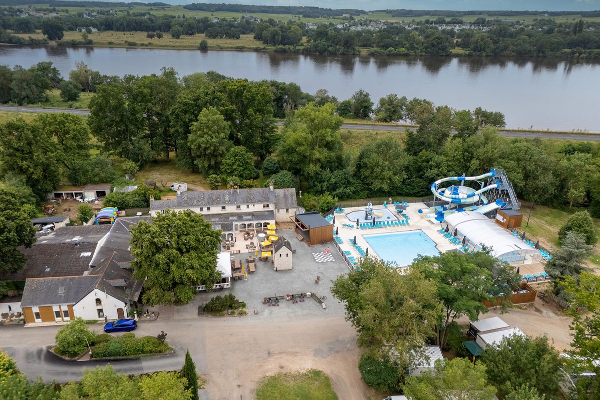 Le Domaine de la Brèche - A 5 star campsite in Varennes-sur-Loire ...